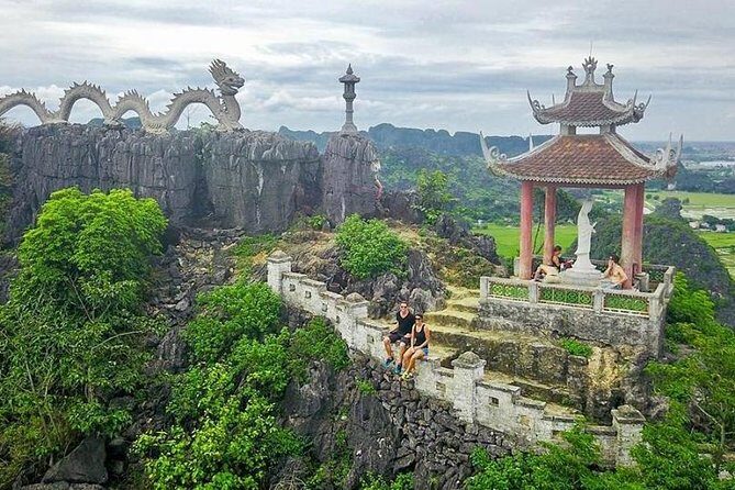 From Hanoi: Tam Coc, Hoa Lu and Mua Caves Full-Day Trip - Lunch: Vietnamese Flavors at a Local Restaurant