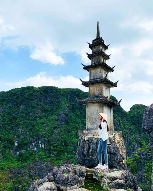 From Hanoi: Tam Coc or Trang An, Hoa Lu & Mua Cave Tour - The Sum Up