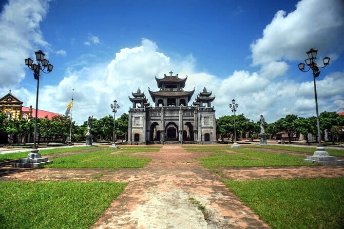 From Hanoi to Ninh Binh Tam Coc and Phat Diem Private Tour - Key Points