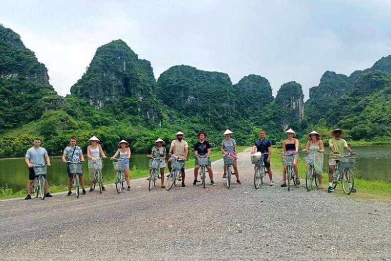 From Hanoi: Trang An, Hoa Lu, Mua Cave 1 Day Tour - The Experience from a Traveler’s Perspective