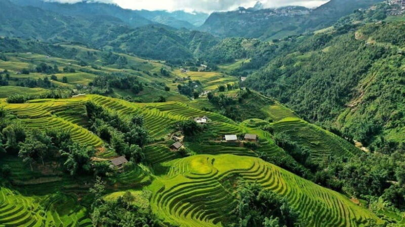 From Hanoi: Trek and Stay: 3-Day Sapa Highlands Adventure - Exploring the Itinerary in Detail