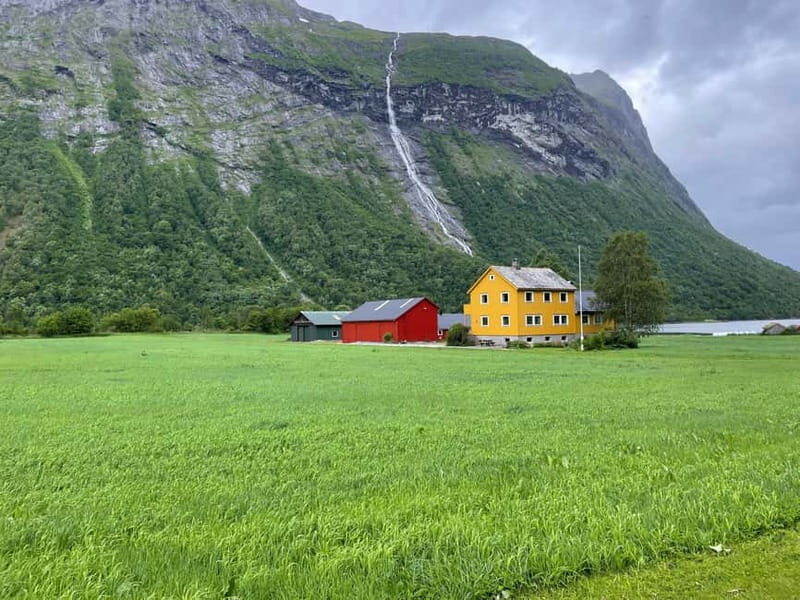 From Hellesylt: Electric Car Experience to Norangsdalen - Who Would Love This Tour?