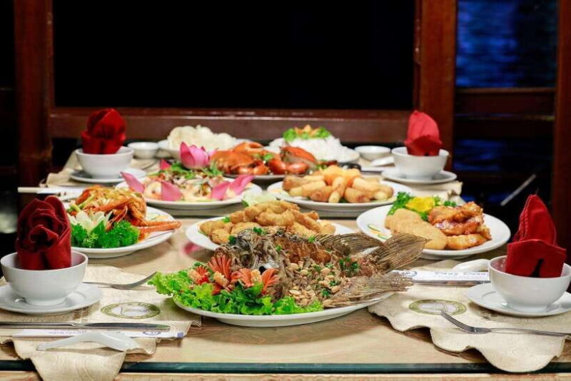 From Ho Chi Minh: Private Dinner Cruise on Saigon River Tour - Deep Dive: The Itinerary and Experience Breakdown