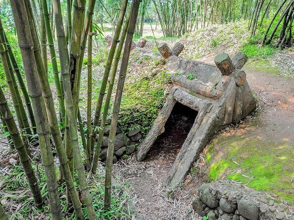 From Hue: DMZ Vinh Moc Tunnels and Khe Sanh - Deluxe Group Tour - Key Points