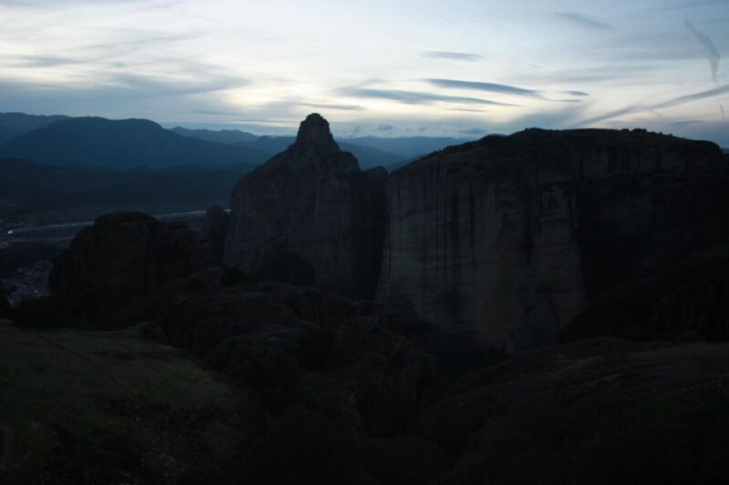 From Ioannina sunset tour to Meteora rocks & Monasteries - The Itinerary Breakdown