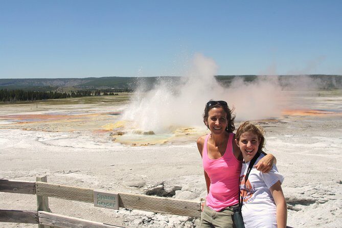 From Jackson Hole: Yellowstone Old Faithful, Waterfalls and Wildlife Day Tour - An In-Depth Look at the Yellowstone Day Trip from Jackson Hole