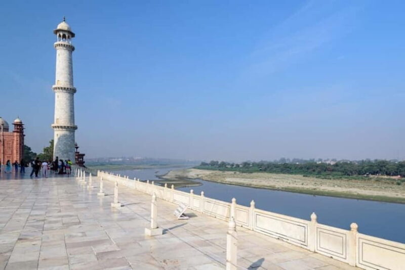 From Jaipur: Private Tajmahal Sunrise & Agra CityTour By Car - Local Cuisine and Rest Stops