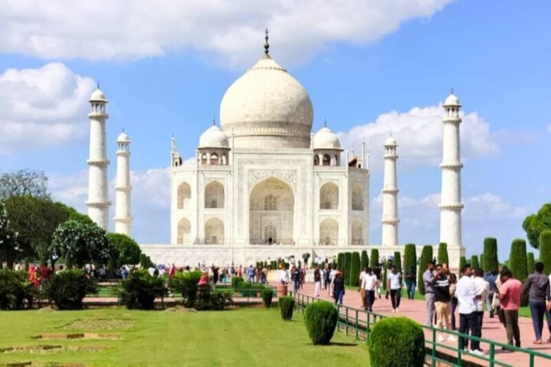 From Jaipur: Taj Mahal, Agra Fort, Baby Taj Day Trip by Car - FAQ