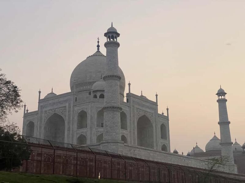 From Jaipur: Taj Mahal Sunrise Guided Tour with Hotel Pickup - Food and Rest Breaks: Balancing Comfort and Authenticity