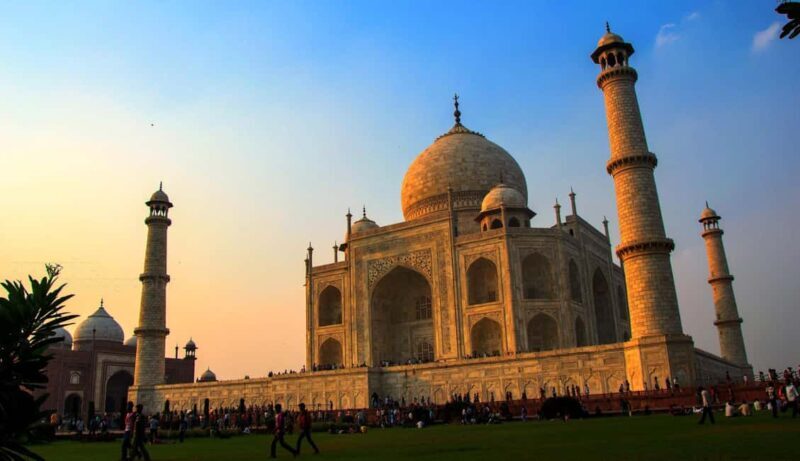 From Jaipur: Taj Sunrise Tour with Fatehpur Sikri & Abhaneri - Key Points