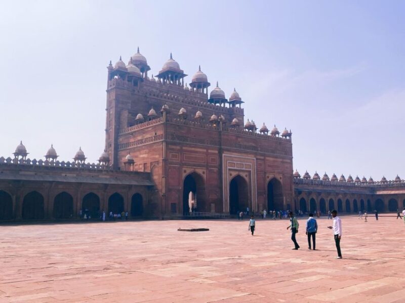 From Jaipur: Taj Sunrise Tour with Fatehpur Sikri & Abhaneri - The Sum Up