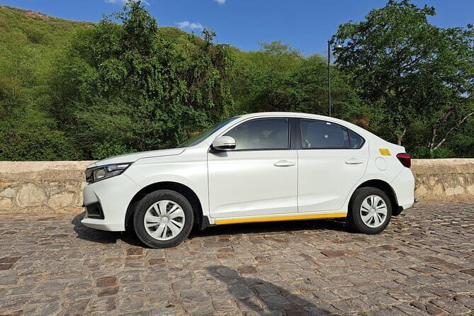 From Jodhpur: Private Transfers Cab To Jaipur with Sightseeing - Key Points