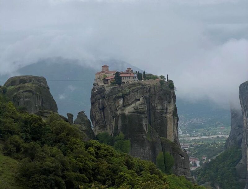 From Kalabaka or Kastraki: Meteora Monastery Morning Tour - The Sum Up