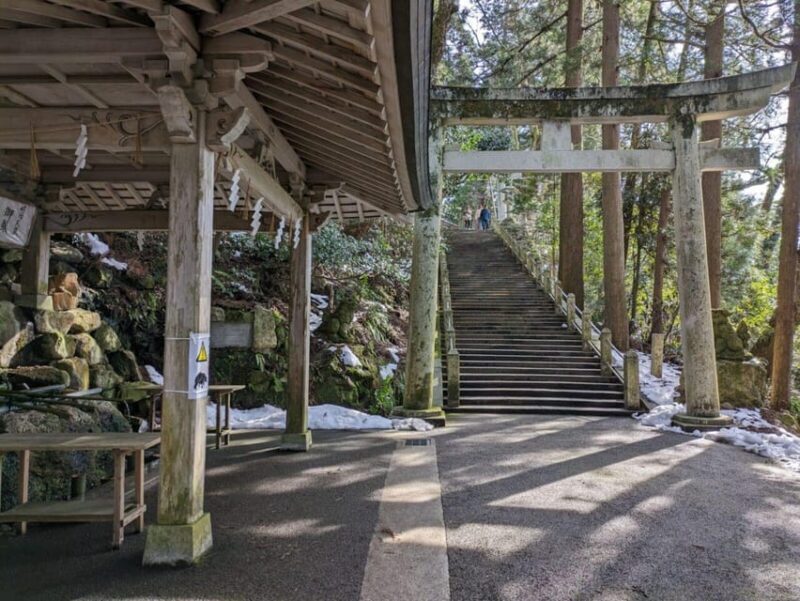 From Kanazawa: Temples, Panoramic Landscape and Butterflies - Exploring the Details of the Tour