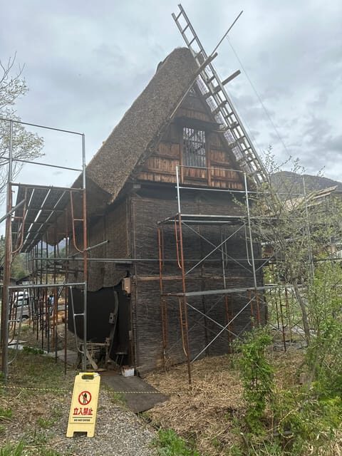 From Kanazawa/Toyama: Shirakawago and Takayama Day Tour - Key Points