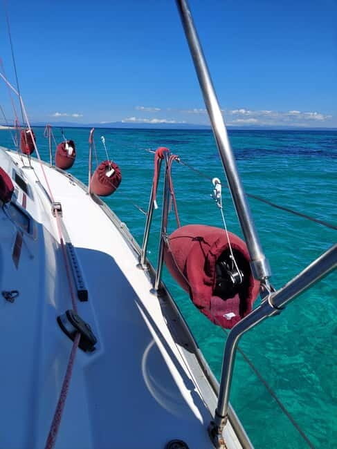 From Kassandra: Halkidiki Half-Day Beach Private Cruise - Who Should Consider This Tour?