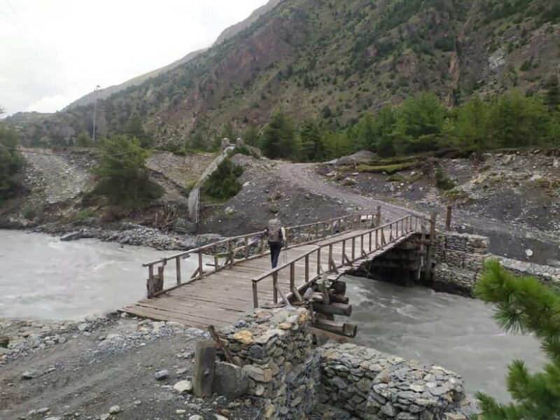 From Kathmandu: 16 Day Annapurna Circuit & Tilicho Lake Trek - Descending Through Dramatic Gorge and Into the Green Valleys