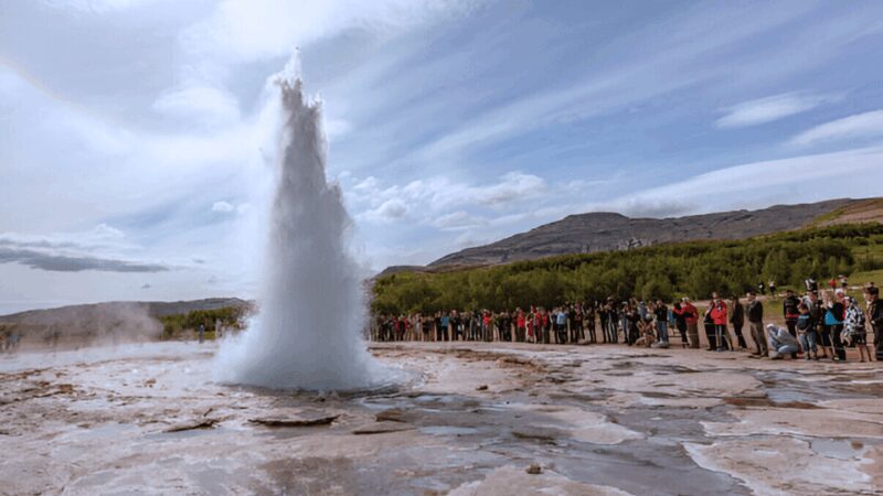 From KEF Airport: Private Golden Circle Tour with 5+ Stops - Valuing the Experience