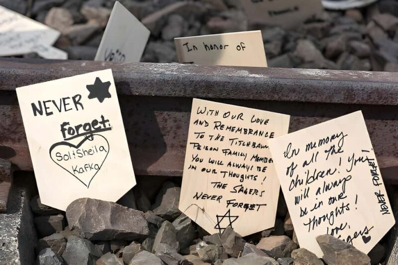 From Krakow: Auschwitz-Birkenau Full-Day Guided Tour - Exploring the Auschwitz-Birkenau Guided Tour from Krakow
