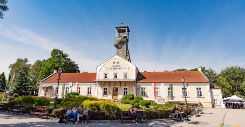 From Krakow: Guided Tour in Wieliczka Salt Mine - Exploring the Wieliczka Salt Mine from Krakow: A Practical Guide