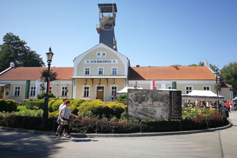 From Krakow: Wieliczka Salt Mine Tour in Italian - Practical Details and Tips
