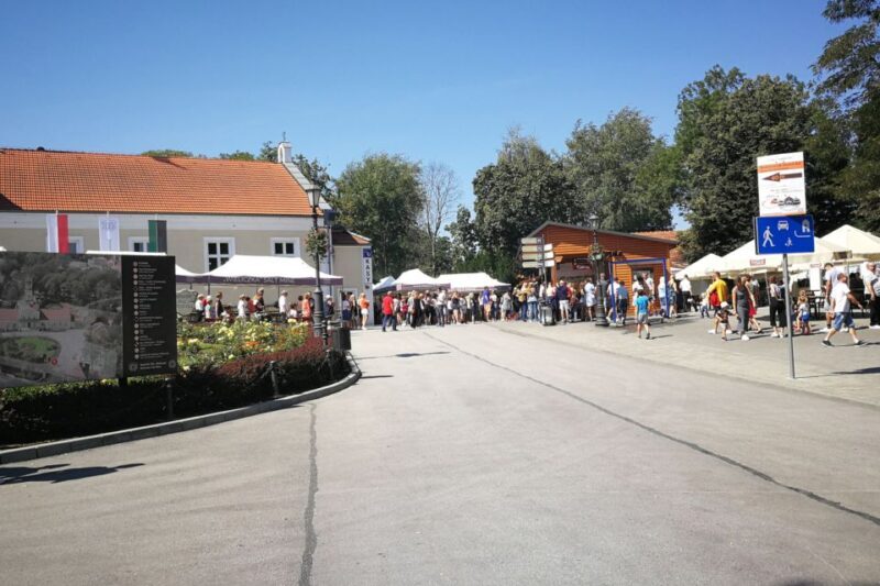 From Krakow: Wieliczka Salt Mine Tour in Italian - FAQs