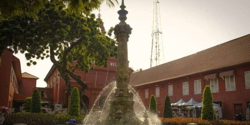 From Kuala Lumpur: Malacca Private Day Tour - Pros and Cons Summary