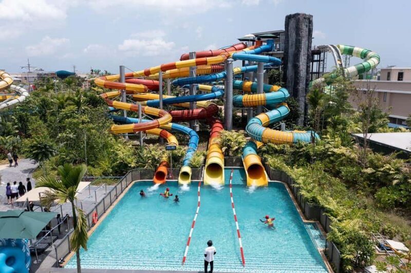 From Kuala Lumpur: SplashMania Waterpark Ticket & Transfer - Key Points
