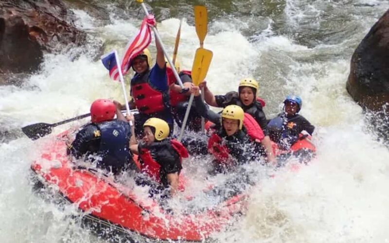 From Kuala Lumpur: White Water Rafting Adventure (Grade 4) - Key Points