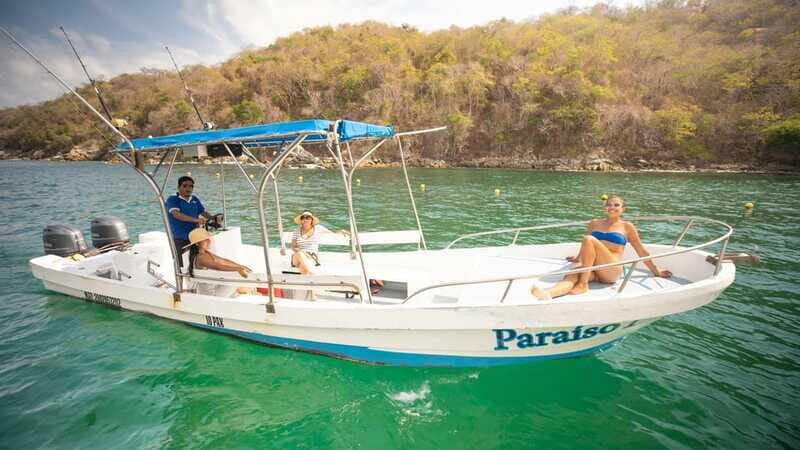 From La Crucecita: Private Huatulco 7 or 5 Bays Boat Trip - What Travelers Say