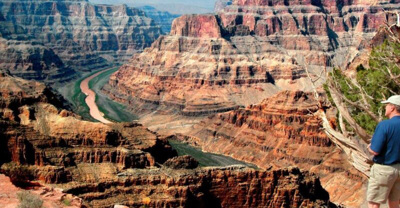 From Las Vegas: Grand Canyon West 5-in-1 Tour with Rim Lunch - Guides and Transportation: Making the Trip Comfortable