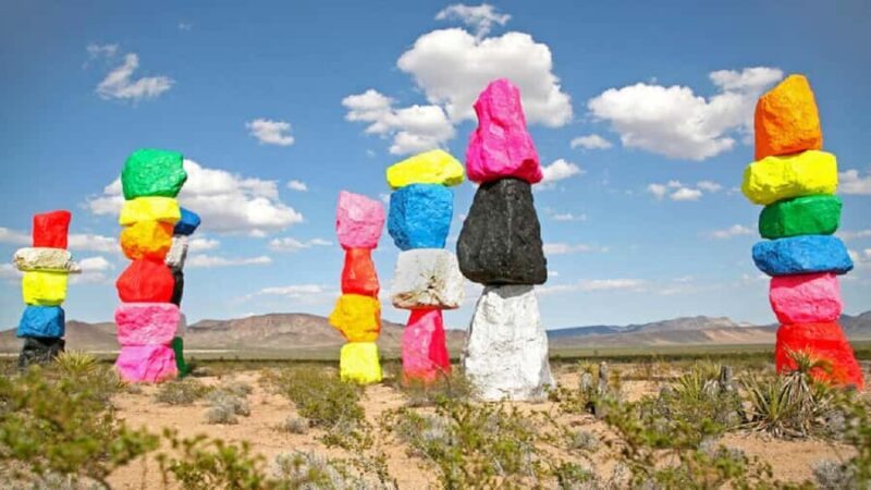 From Las Vegas: Hoover Dam, Boulder City & 7 Magic Mountains - Key Points