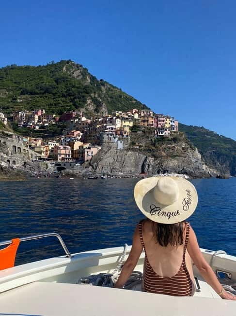 From Levanto and Monterosso: Guided Cinque Terre Boat Cruise - Why a Boat Tour Is a Great Choice