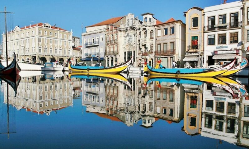 From Lisbon: Aveiro, Moliceiro Boat and Coimbra Tour - What Travelers Say