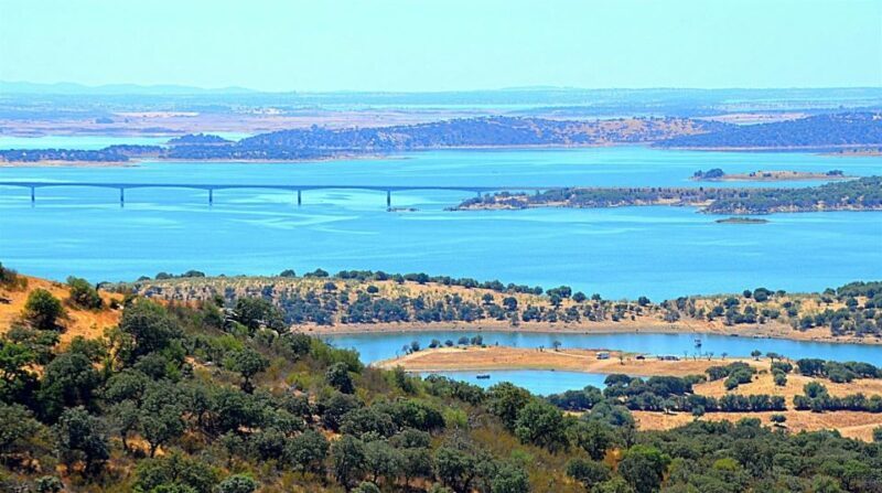 From Lisbon: Évora and Monsaraz Day Tour with Wine Tasting - An Introduction to Portugal’s Historic and Scenic Heartland