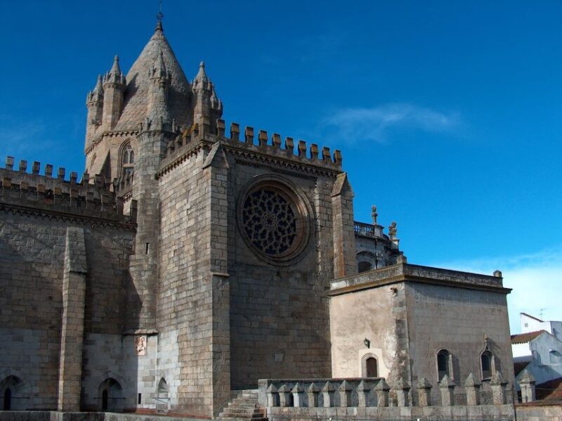 From Lisbon: Évora and Monsaraz Day Tour with Wine Tasting - Frequently Asked Questions