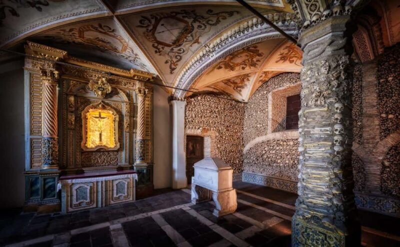 From Lisbon: Évora, Chapel of Bones & Cork Experience Tour - Key Points