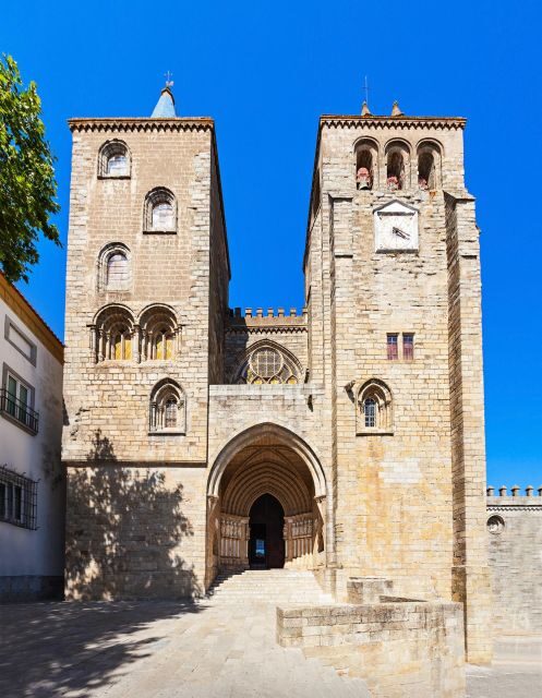 From Lisbon: Évora City Private Tour - Exploring the From Lisbon: Évora City Private Tour