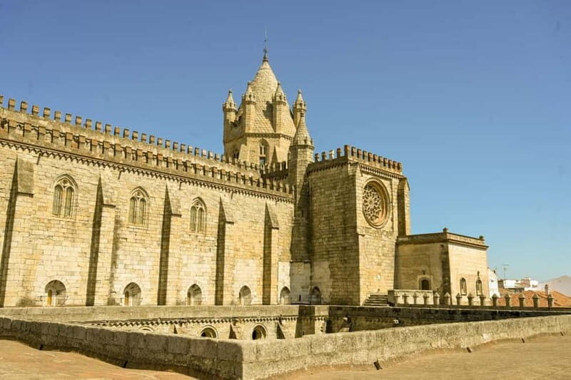 From Lisbon: Évora Day Trip with Optional Wine Tasting - Key Points