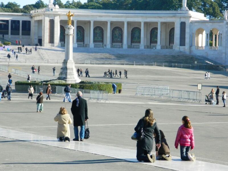 From Lisbon: Fatima, Batalha, Nazare and Obidos Tour - FAQs