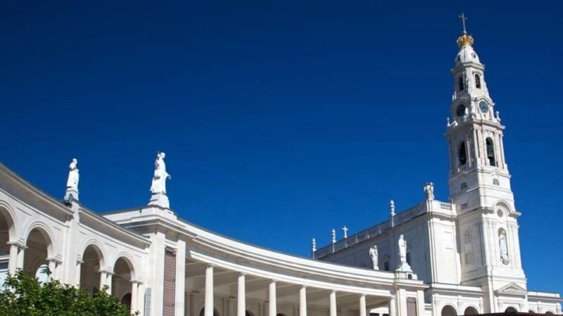 From Lisbon: Fátima, Batalha, Nazaré & Óbidos Full-Day Tour - Who Should Consider This Tour?