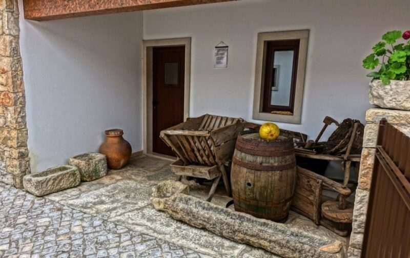 From Lisbon: Fátima HD and the Three Little Shepherds' House - Additional Notes