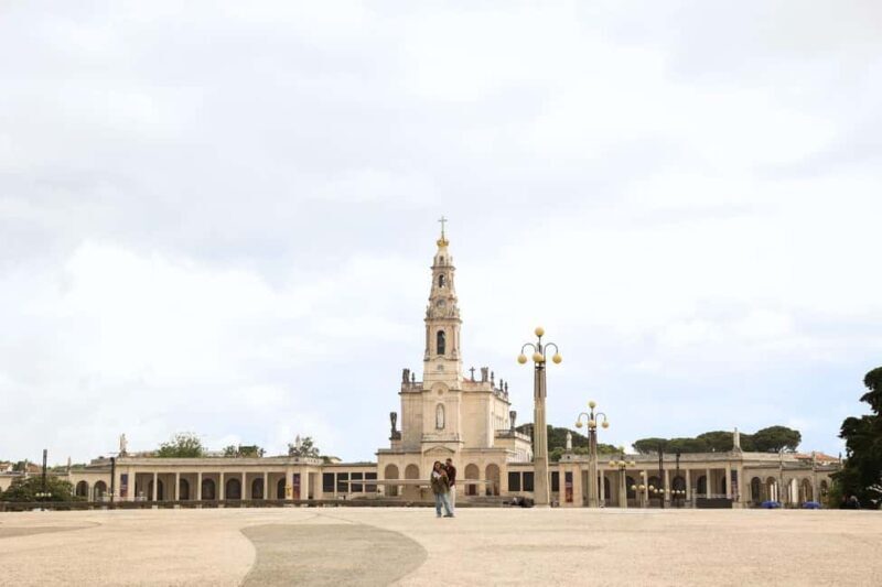 From Lisbon: Fátima, Óbidos, and Nazaré Small Group Day Tour - The Sum Up: Is This Tour Right for You?