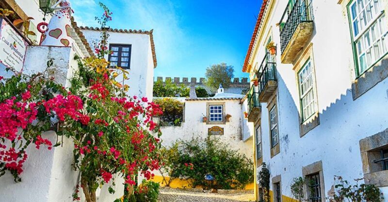 From Lisbon: Nazaré and Óbidos Private Tour in a premium car - Key Points