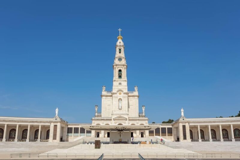 From Lisbon: Private Fátima, Nazaré & Óbidos Day Trip - An In-Depth Look at the Tour Experience