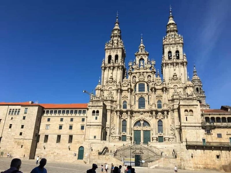 From Lisbon: Santiago de Compostela Day Trip with Fatima - FAQs