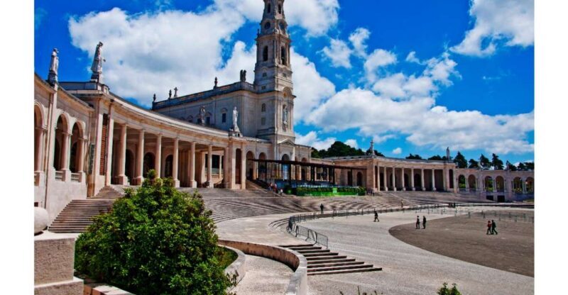 From Lisbon T Fatima 3h Luxury Private Tour - Fatima’s Sacred Grounds
