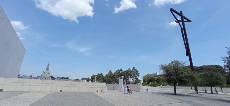 From Lisbon - Visit Fátima, Batalha, Nazaré and Óbidos - Who Will Get the Most From This Tour