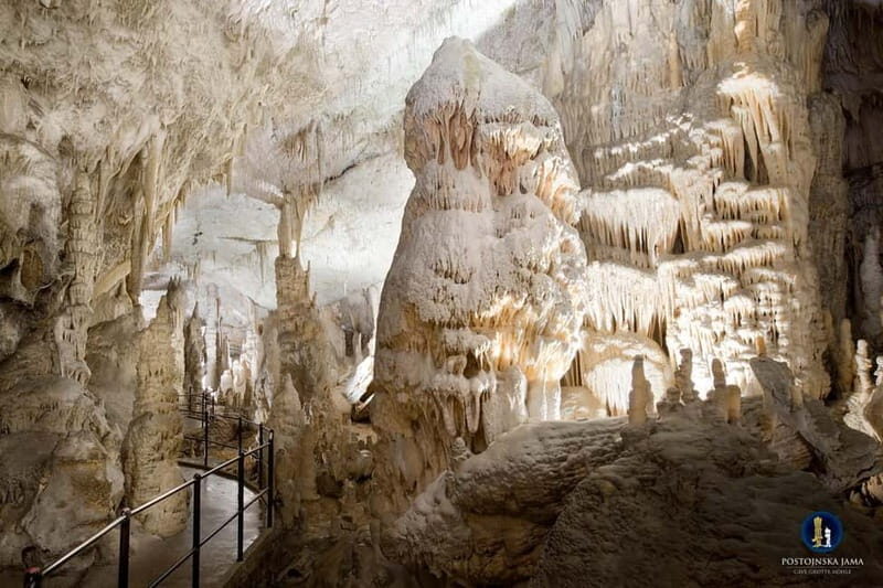 From Ljubljana: Lake Bled, Postojna Cave and Predjama Castle - FAQs