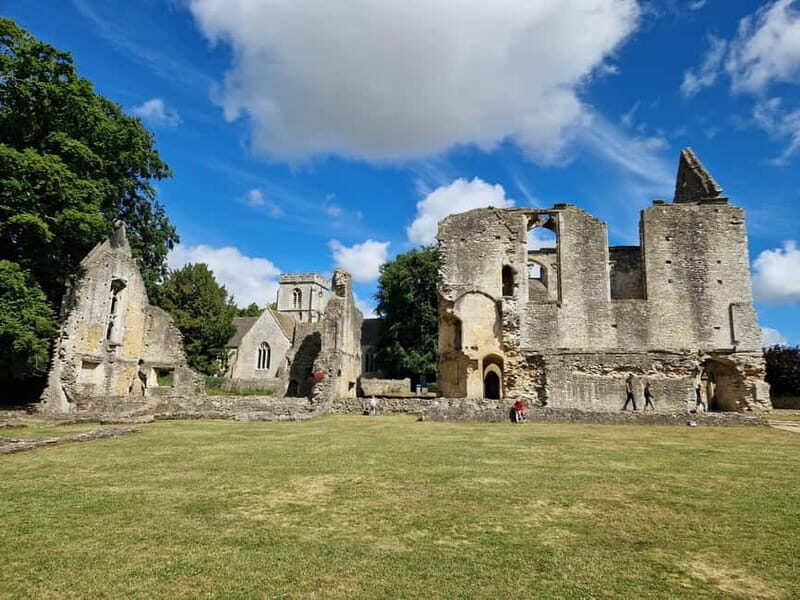 From London: Bicester Village Shopping and Cotswolds Tour - A Deep Dive into the Experience